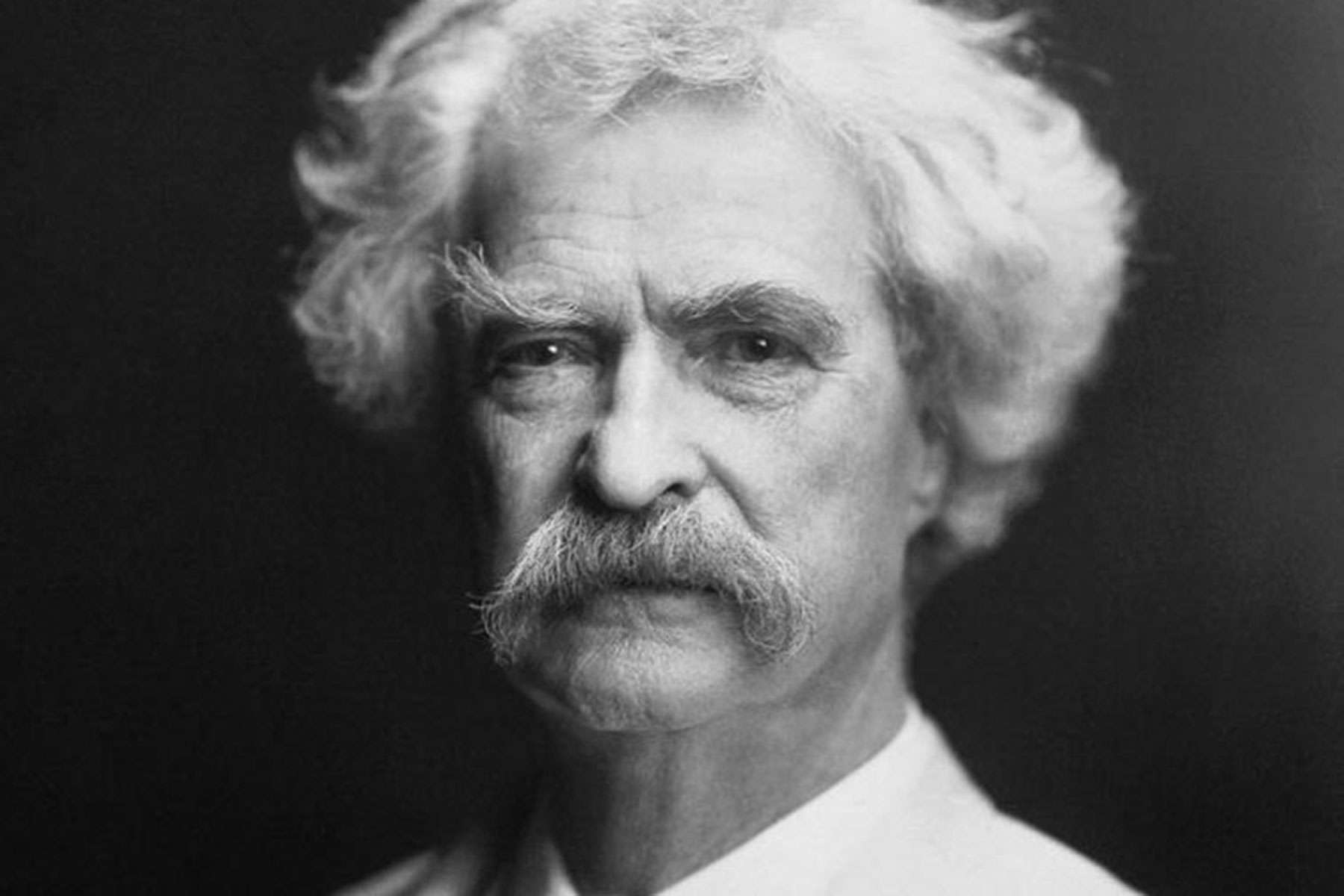 Mark Twain: Navigating Life’s Waters with Wit and Wisdom – Casa Carlini